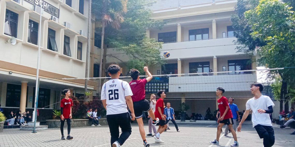 Sparta Land: Ajang Melepas Penat Bagi Siswa SMA Brawijaya Smart School Sparta Land: Ajang Melepas Penat Bagi Siswa SMA Brawijaya Smart School